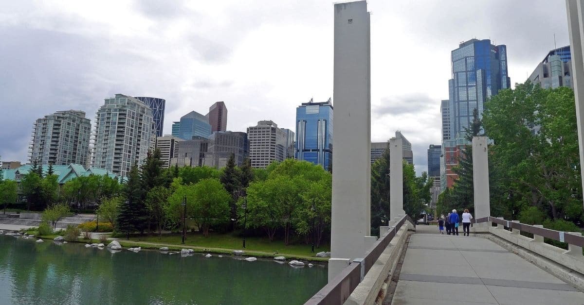 10 Incredible Hikes Near Calgary For Families - Lizzie Lau Travels